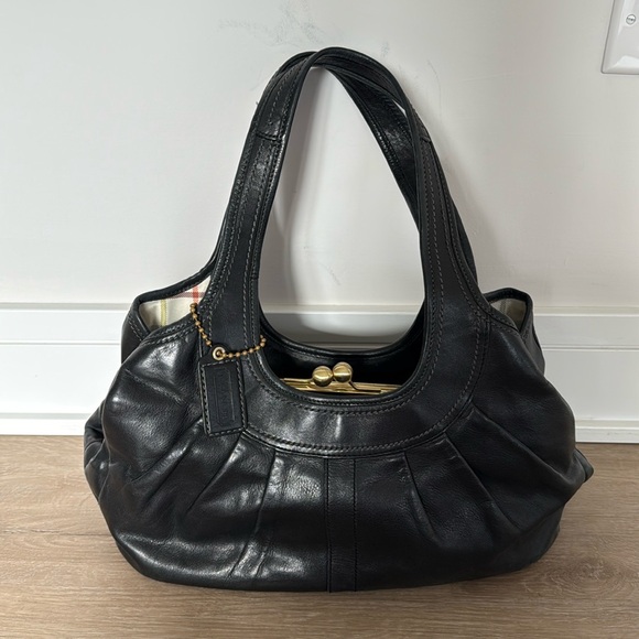 Coach | Bags | Coach Clasp Shoulder Bag Black Leather With Gold Details ...